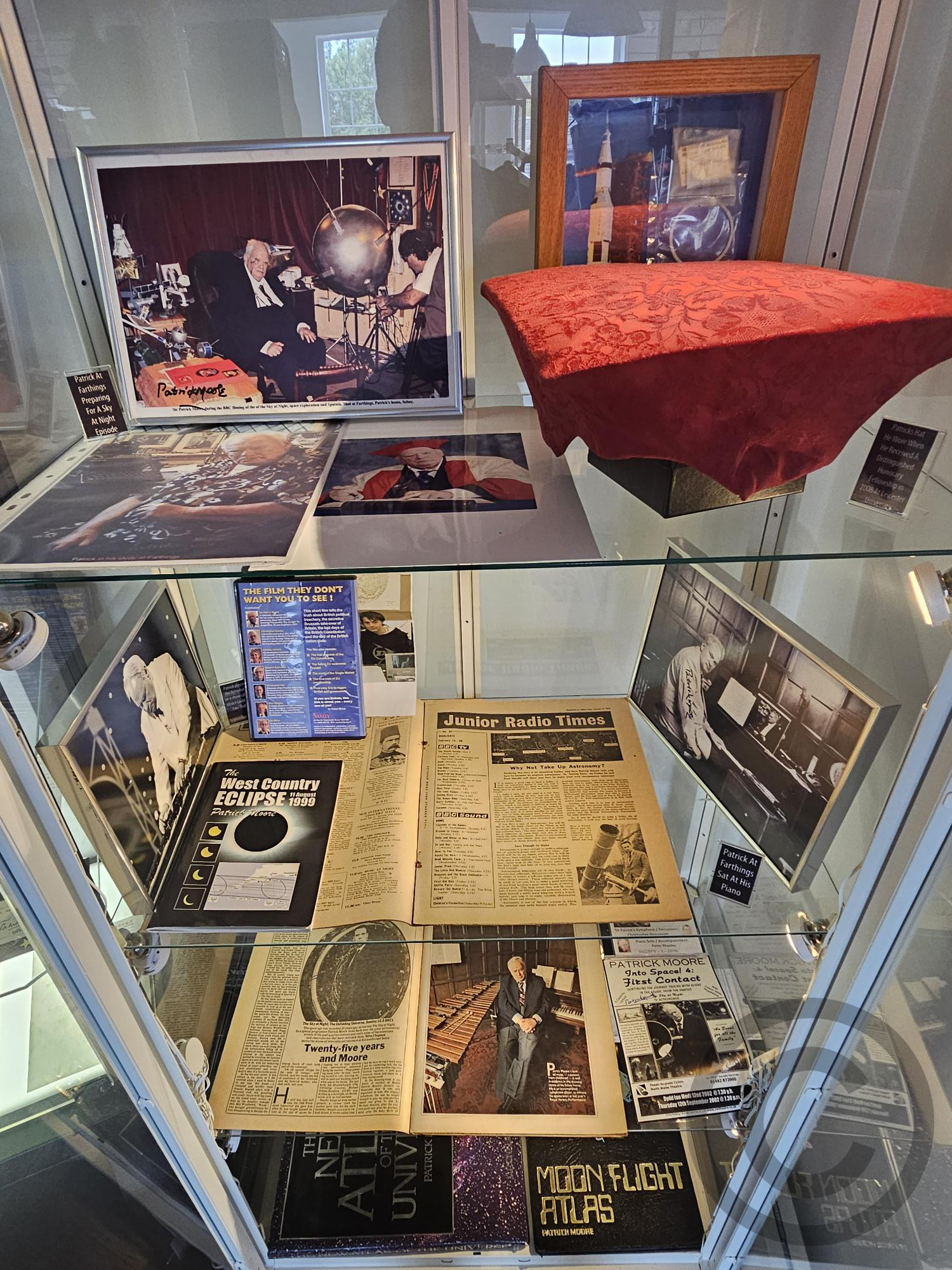 Rother Valley Optics Tribute to Sir Patrick Moore - Rother Valley ...